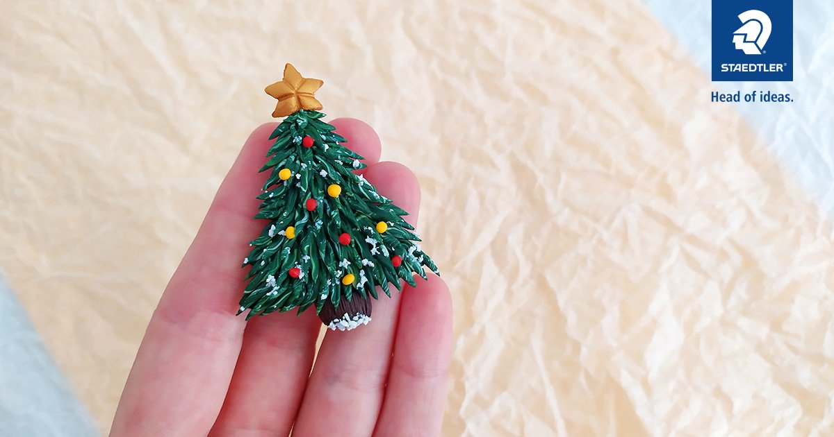 Homemade Christmas tree tag made from FIMO | STAEDTLER