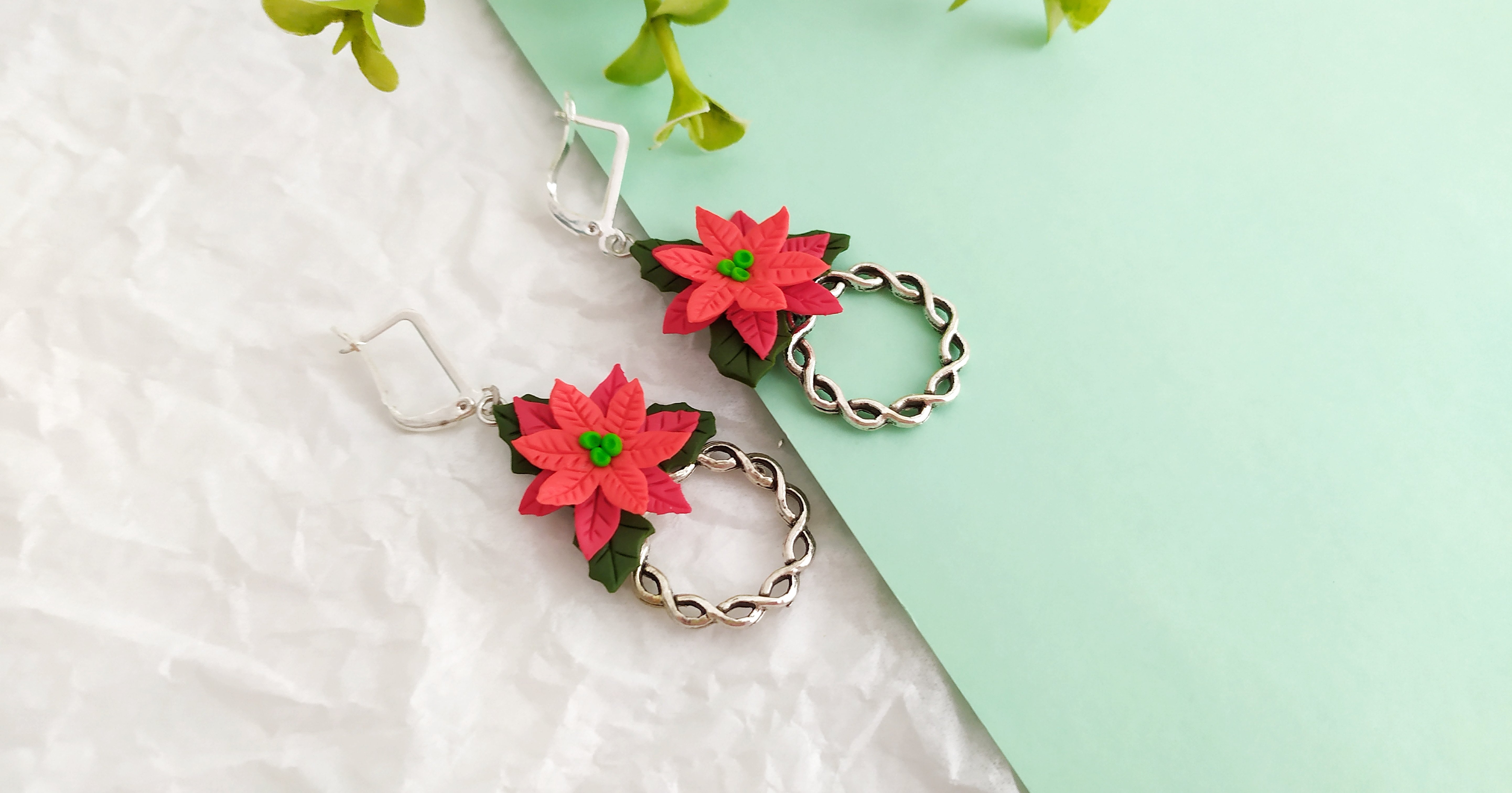Homemade FIMO earrings with Christmas star plant motif | STAEDTLER