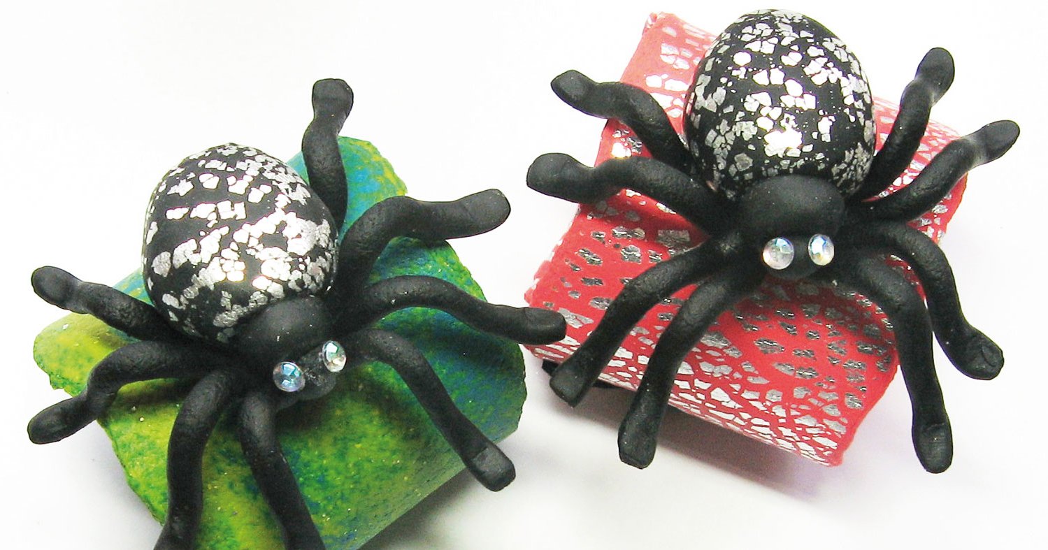 FIMO leather-effect Halloween Napkin Rings | STAEDTLER